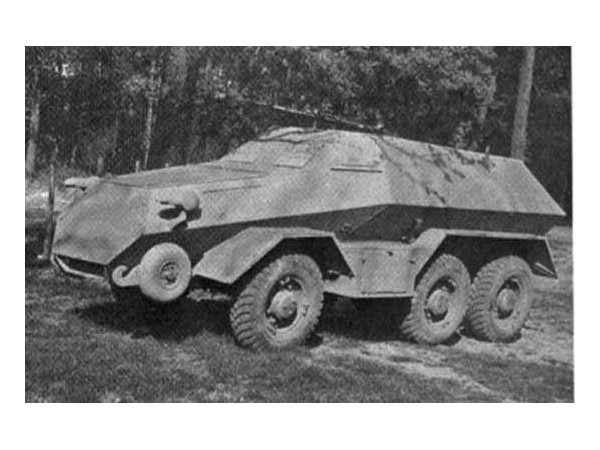 1/72 独・ラフリーW-15T六輪装甲兵員輸送車 | HLJ.co.jp