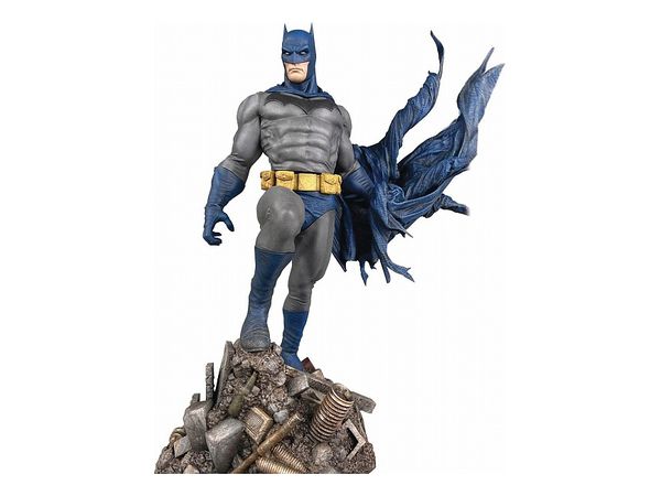 DCギャラリー: Batman #702: バットマン ディファイアント PVCスタチュー | HLJ.co.jp