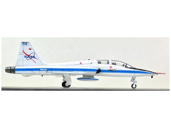 1/144 T-38 タロン T-38 N864NA NASA | HLJ.co.jp
