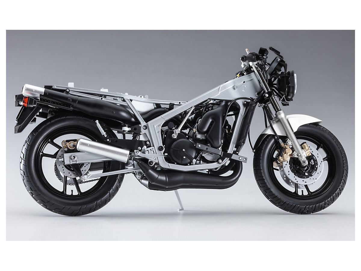 Suzuki RG400 Gamma Early Production Type | HLJ.com