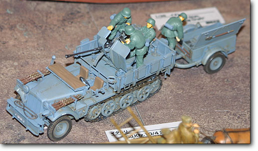 Sd.Kfz.10/4 w/ 2cm Flak 30 | HLJ.com