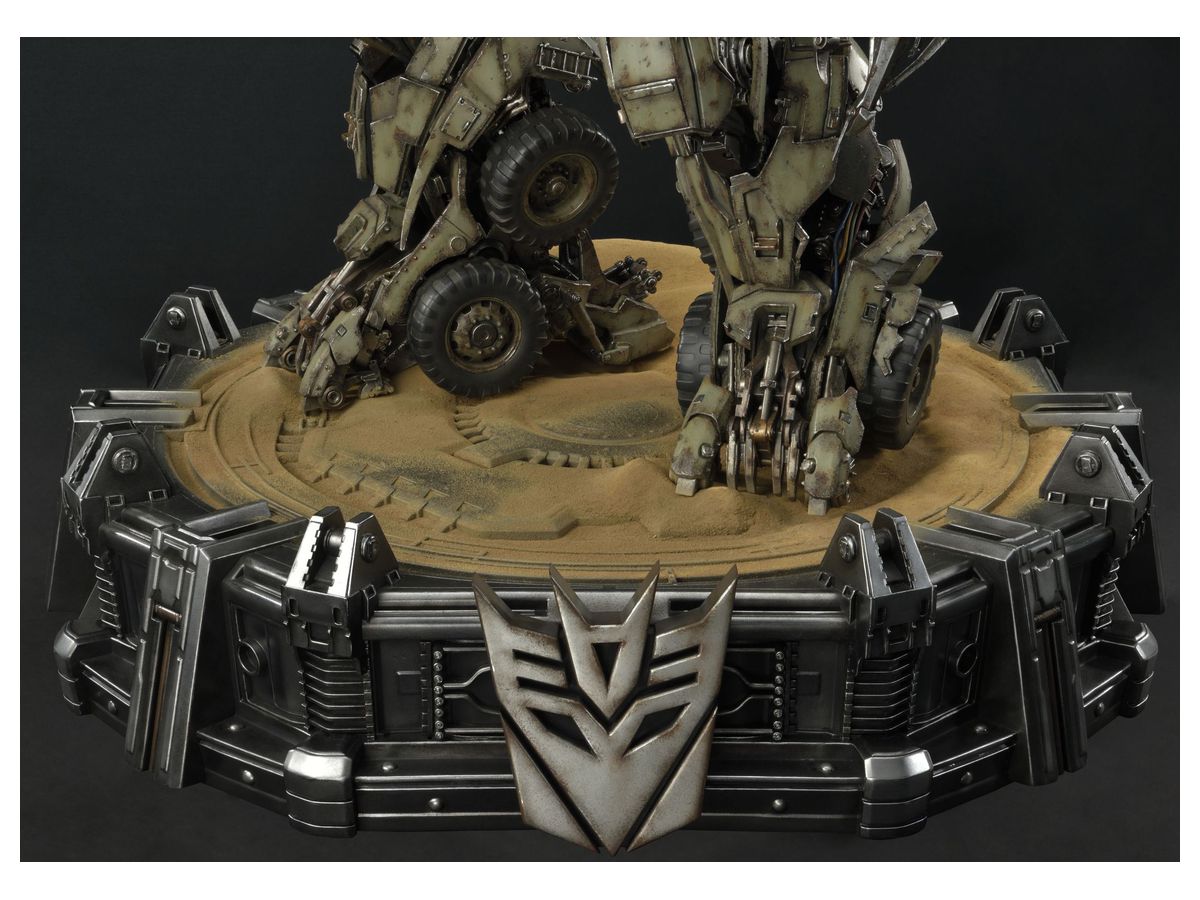 Museum Masterline: Transformers: Dark of the Moon: Megatron Statue ...