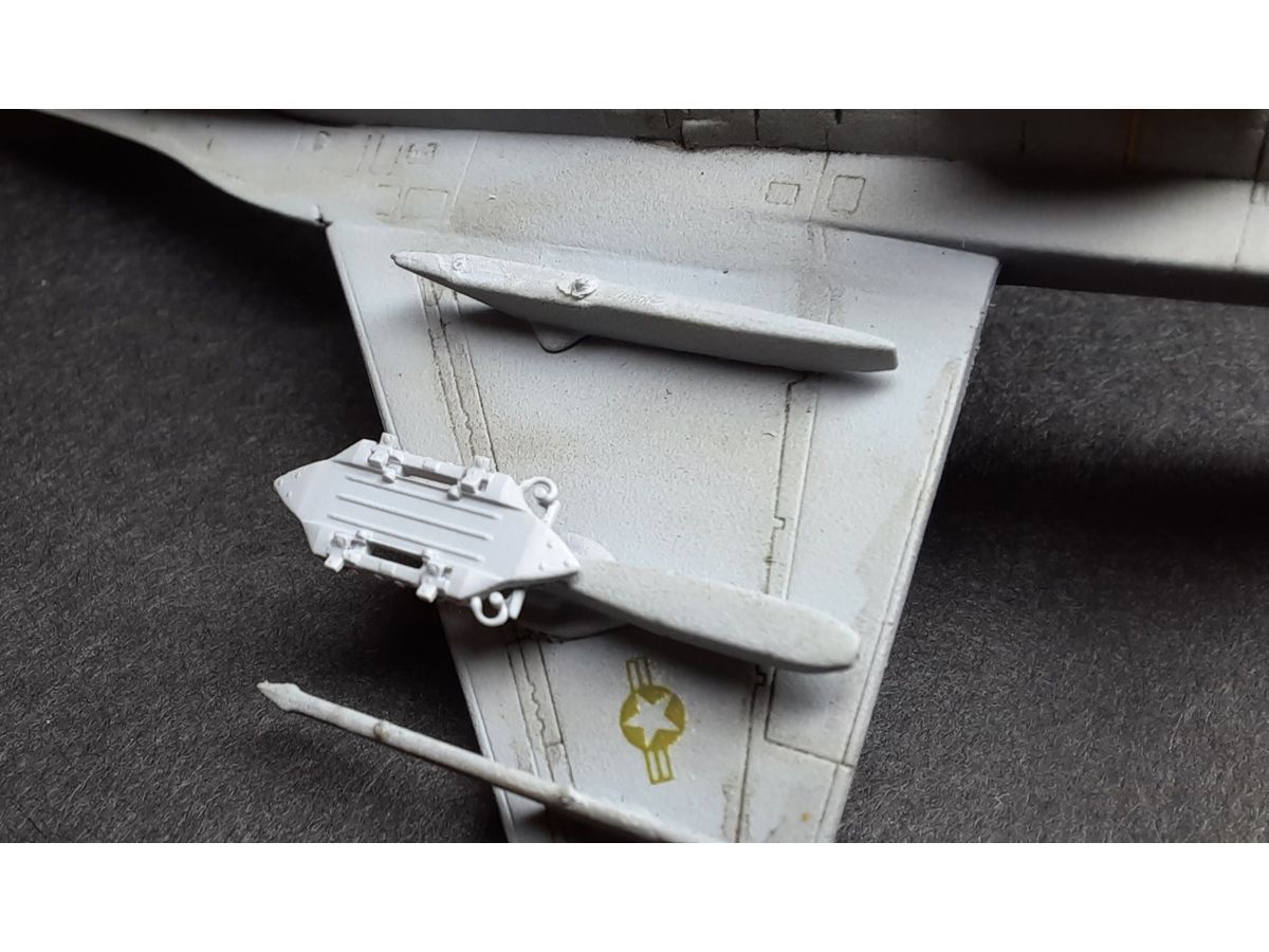 1/144 F-16用BRU-57爆弾架 (2個) | HLJ.co.jp