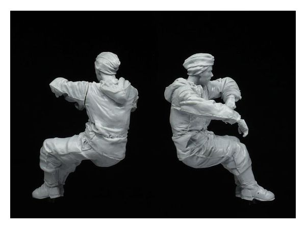 WWII German Panzer IV Crew 1943 - 45 (2) Loader Exposed to the Outside ...